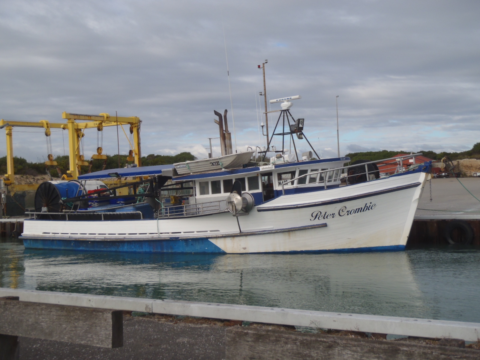 PETER CROMBIE (VID: 11093) | Record of Fishing Vessels